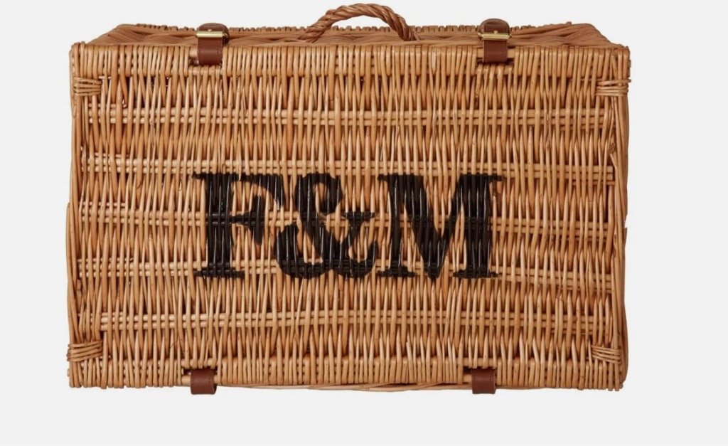 Free: (Empty) Hamper (Holloway N7)