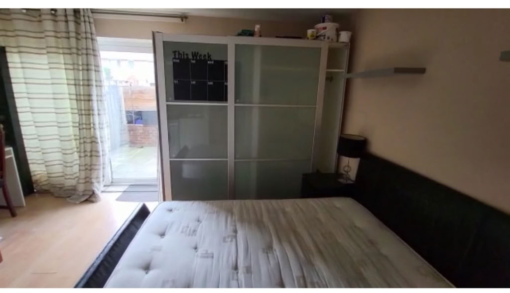 Free: IKEA 2m wide wardrobe (E3)
