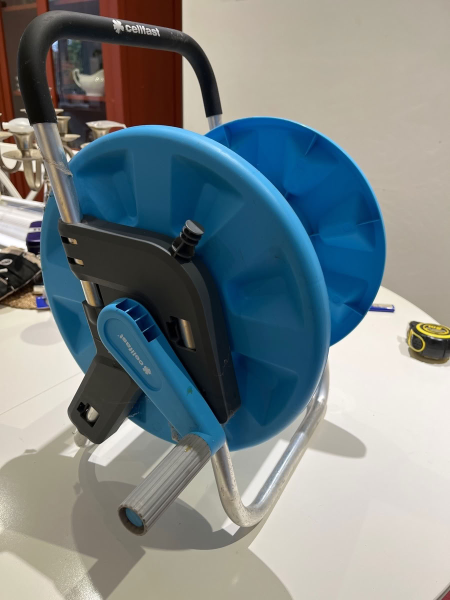 Free: Cell fast garden (Welling DA16 2NN)