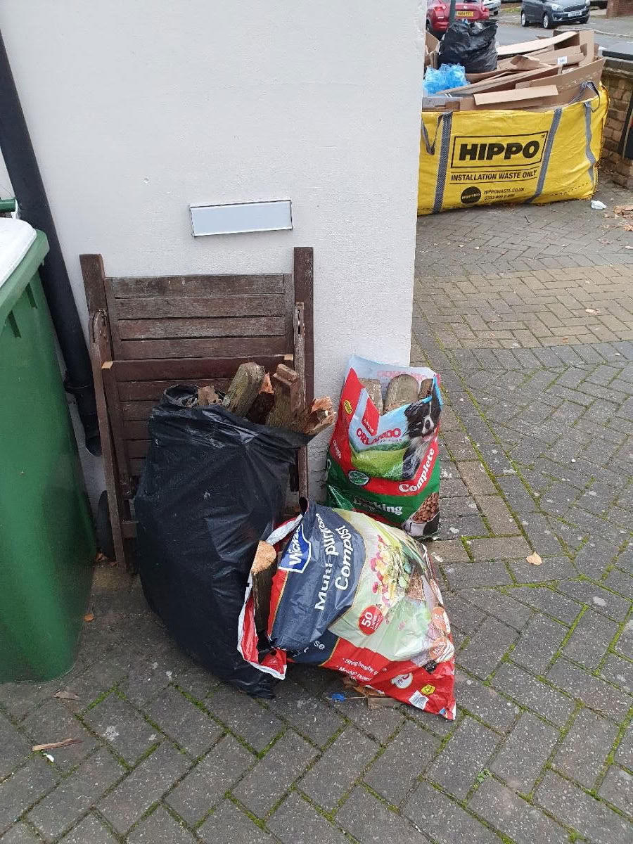 Free: Fire wood plus chair (Welling DA16)