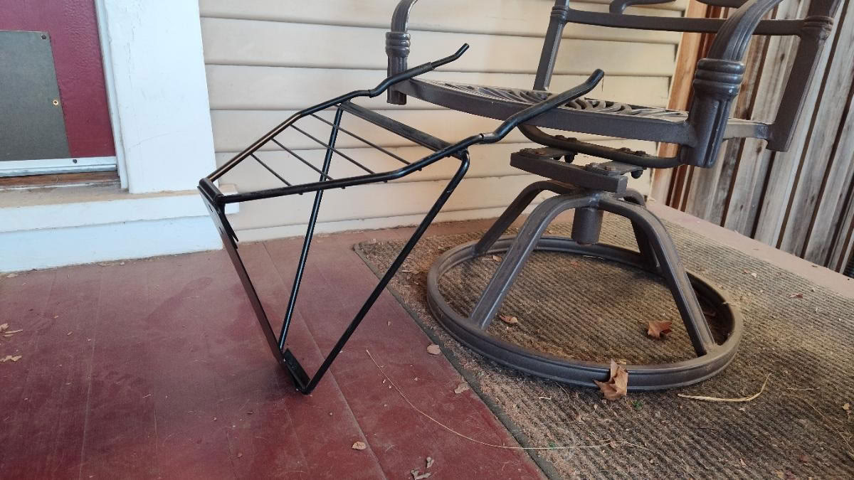 Free: ProStor wall-mount bike rack (Midtown/Boulevard Park ...