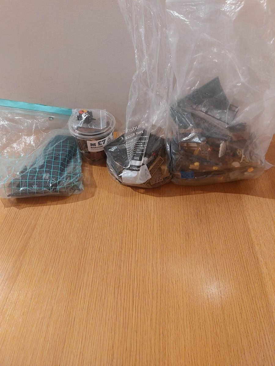 Free: Random Cobi and other fake lego (Leverstock Green)