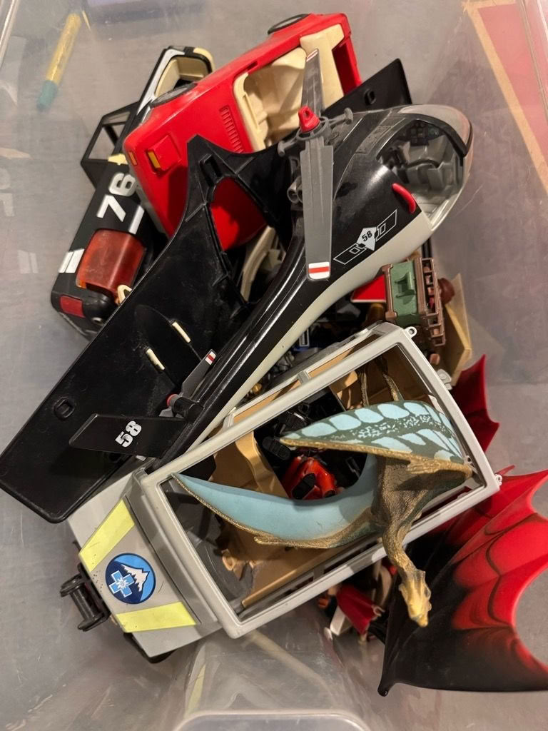 Free: Playmobil spy base (Hamm Court TW17) - Elmbridge Recycle