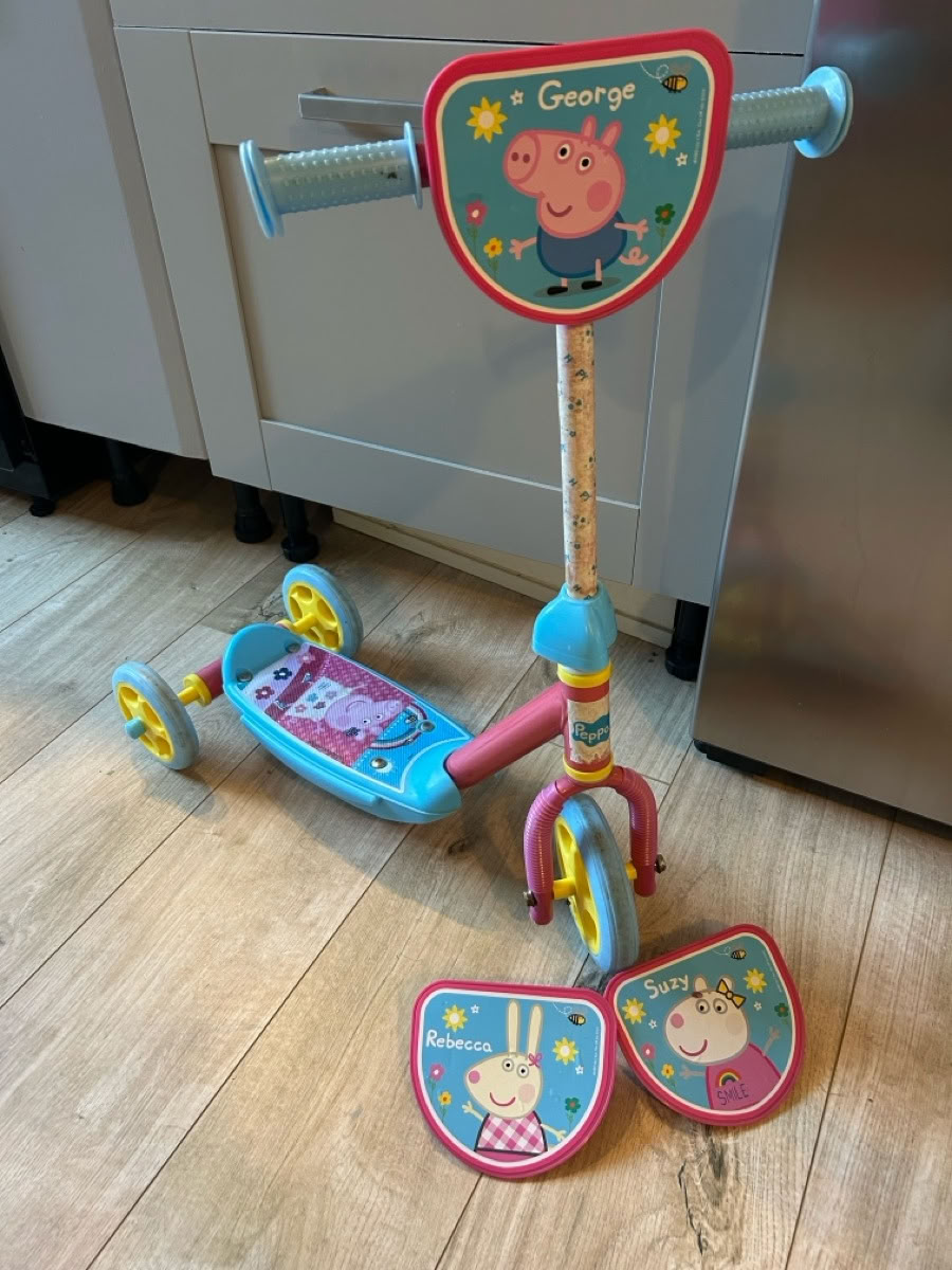 Free: Peppa pig scooter (CT2 8LL)