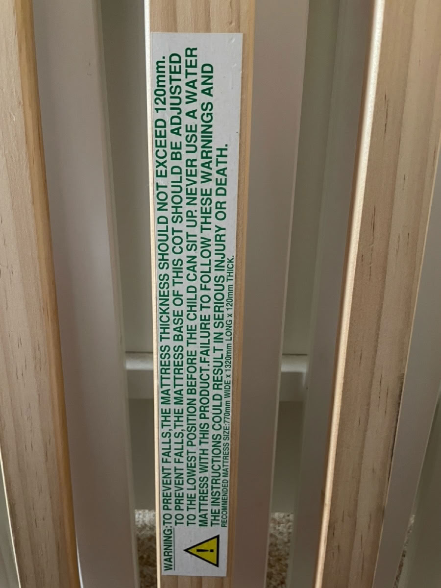 Free: Cot bed (CO8)