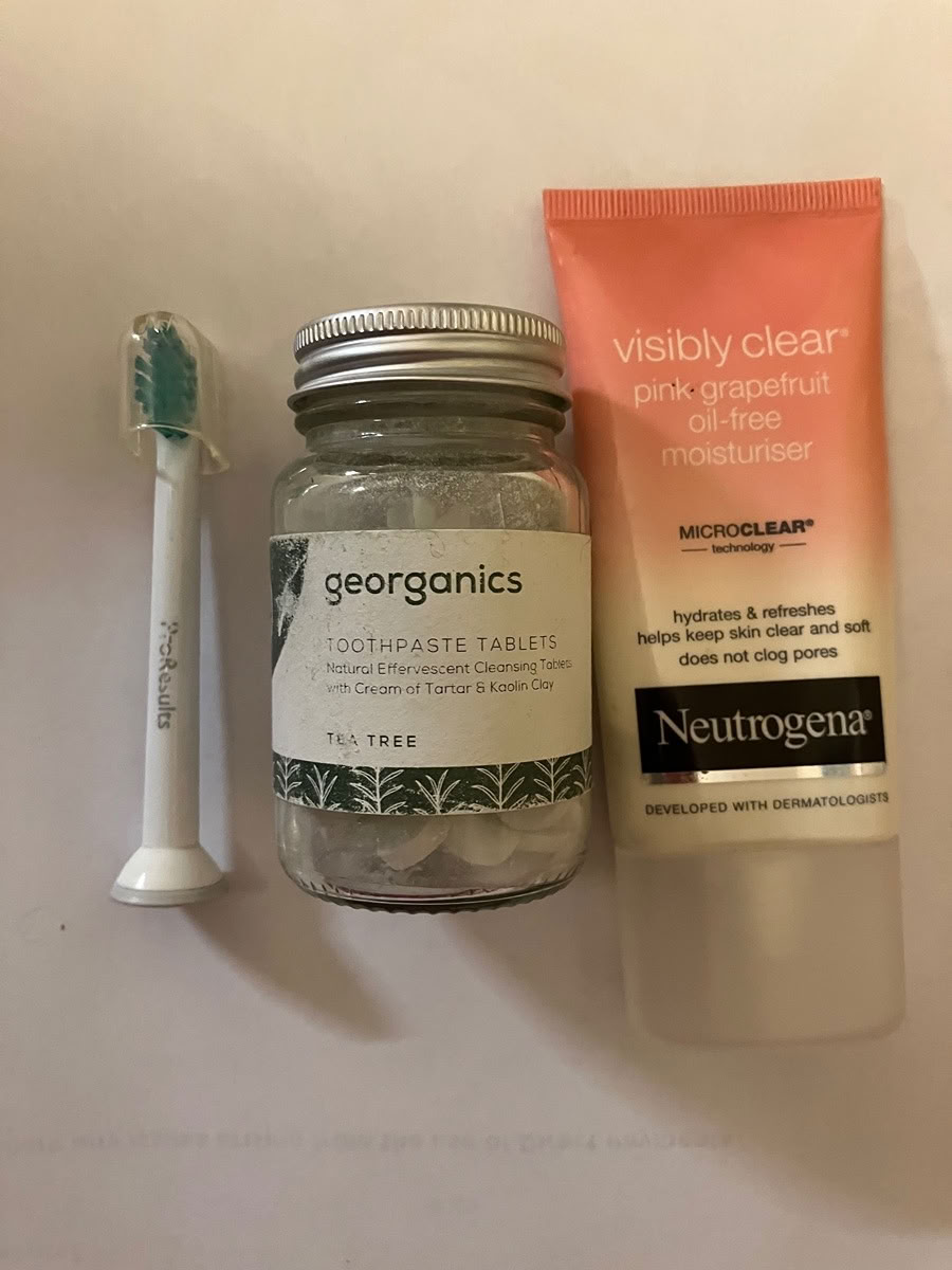 Free: Sonicare small brush head SW9 Oval (SW9 Oval)