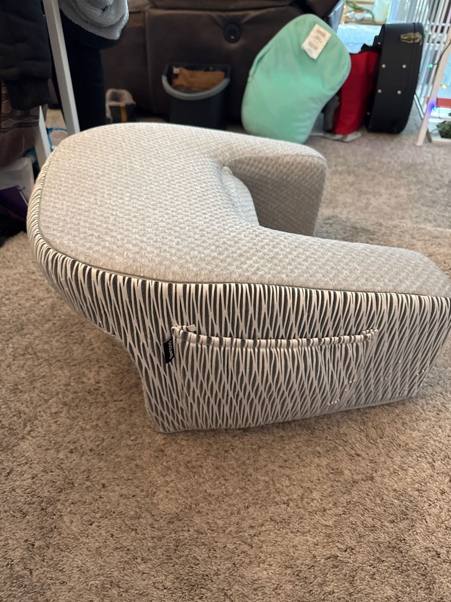 Free: Tall soft lap buddy (Laurel, MD)