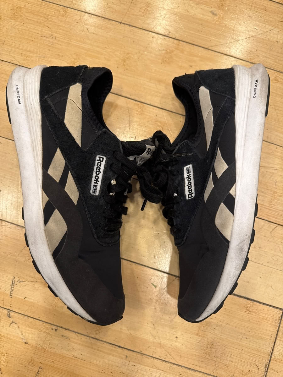 Free: Reebok Woman’s Sneakers (Brooklyn Storage)