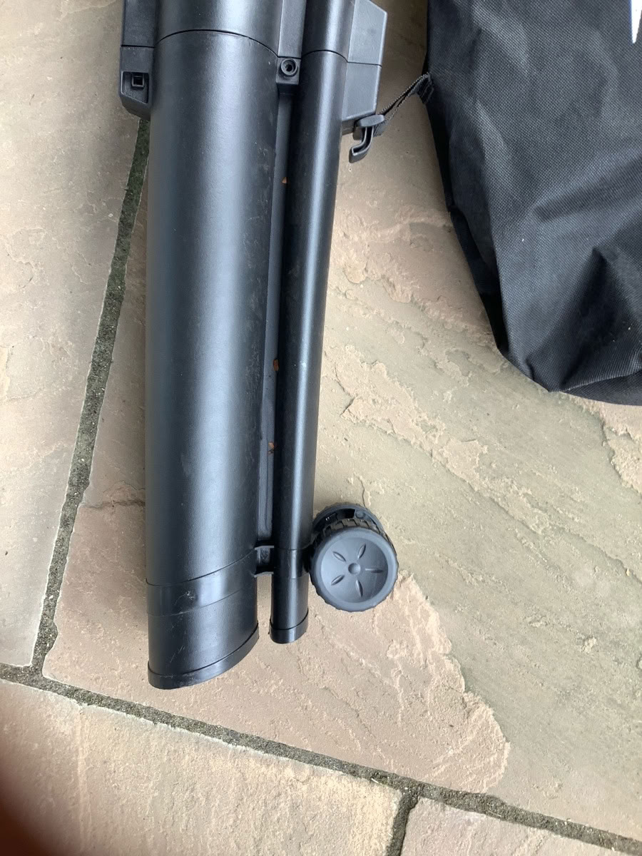 Free: Leaf Blower (Long Stratton central.)