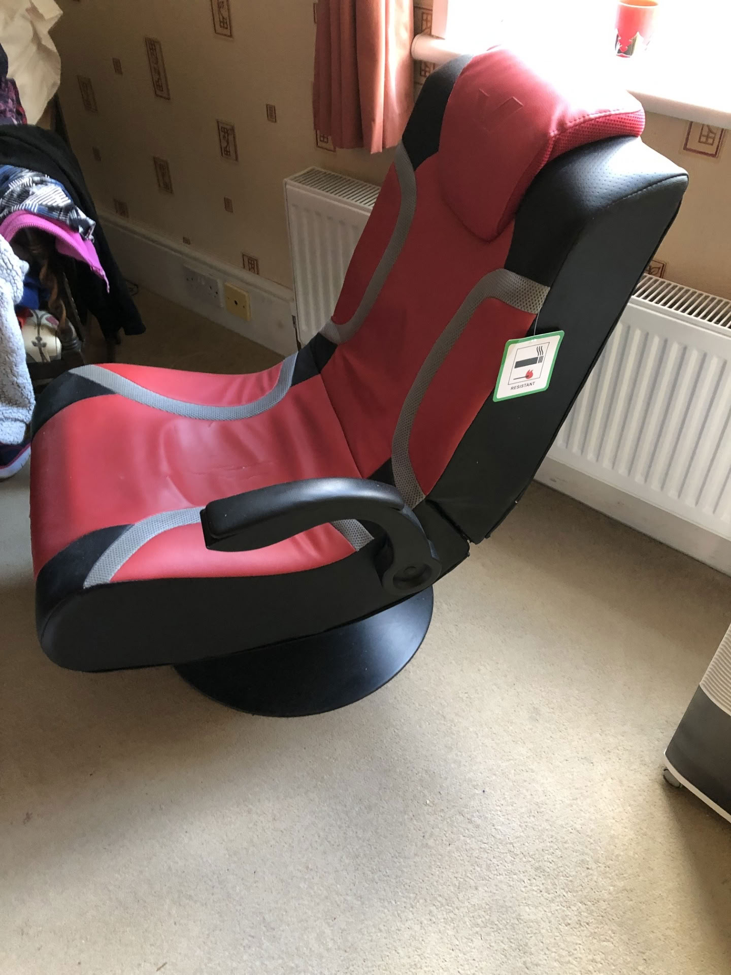 Free: Leather Gaming Chair (Central Tavistock PL19)