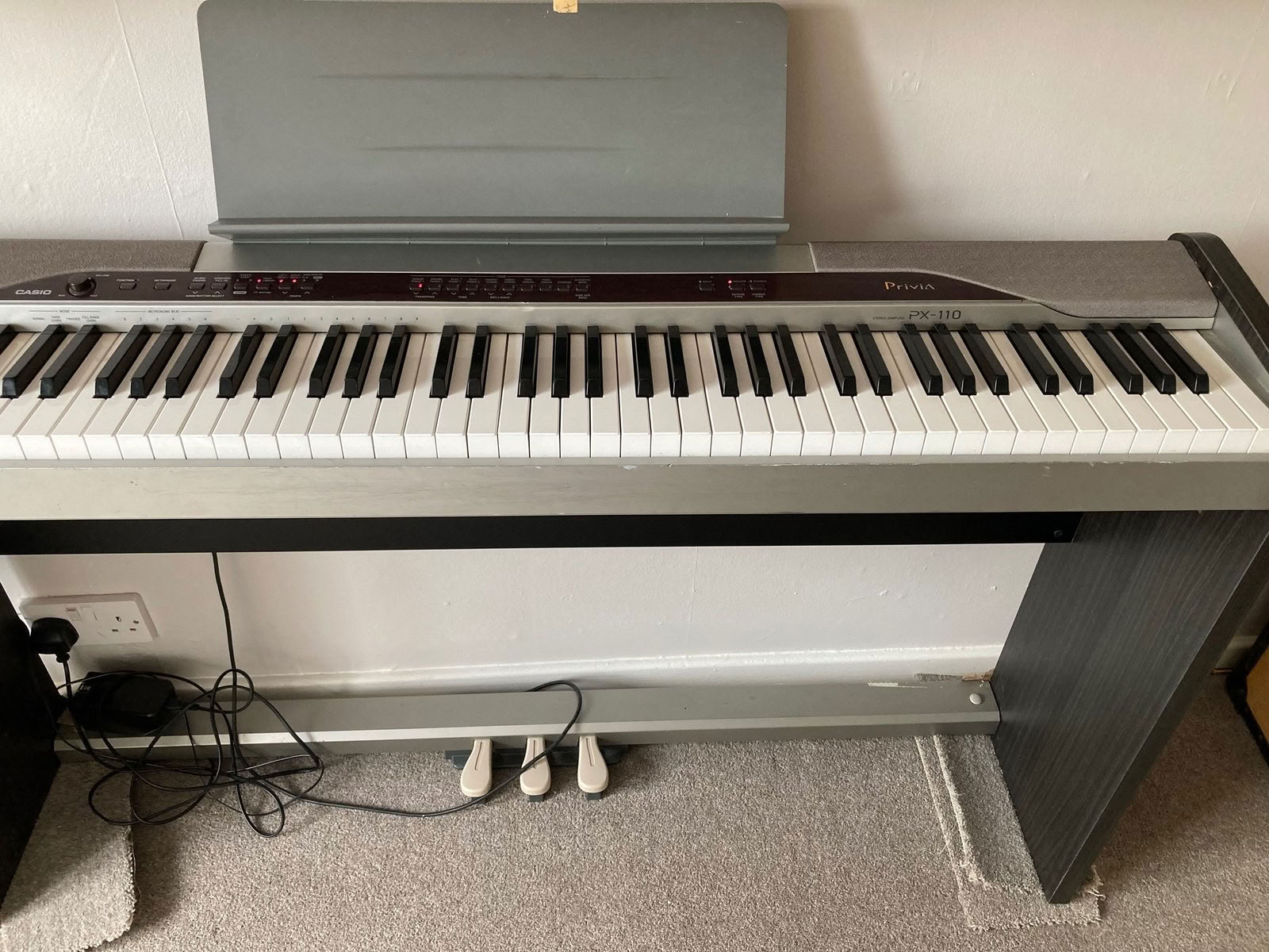 Free: Electric piano/keyboard (Clewer Green SL4) - Windsor & Maidenhead ...
