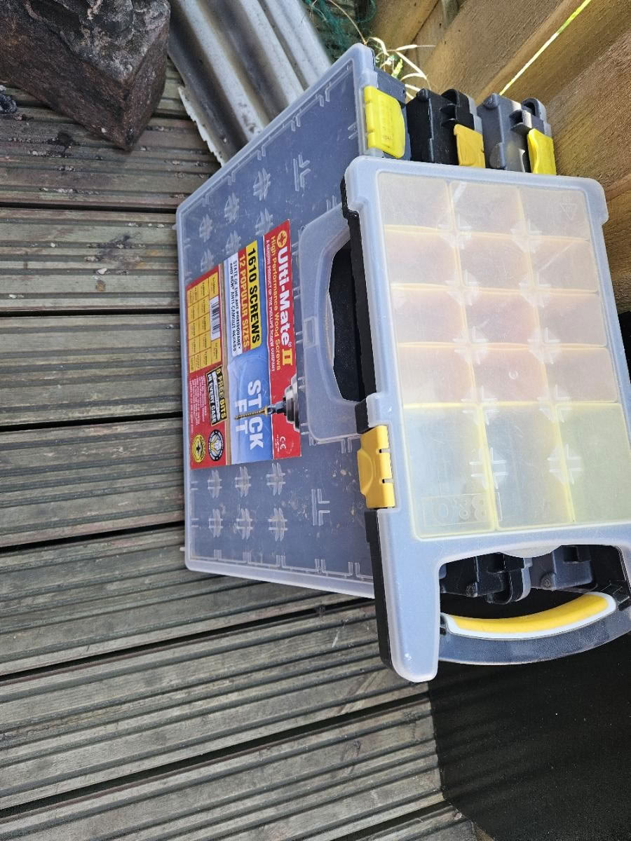 Free: Plastic screw boxes (S43 Middlecroft)