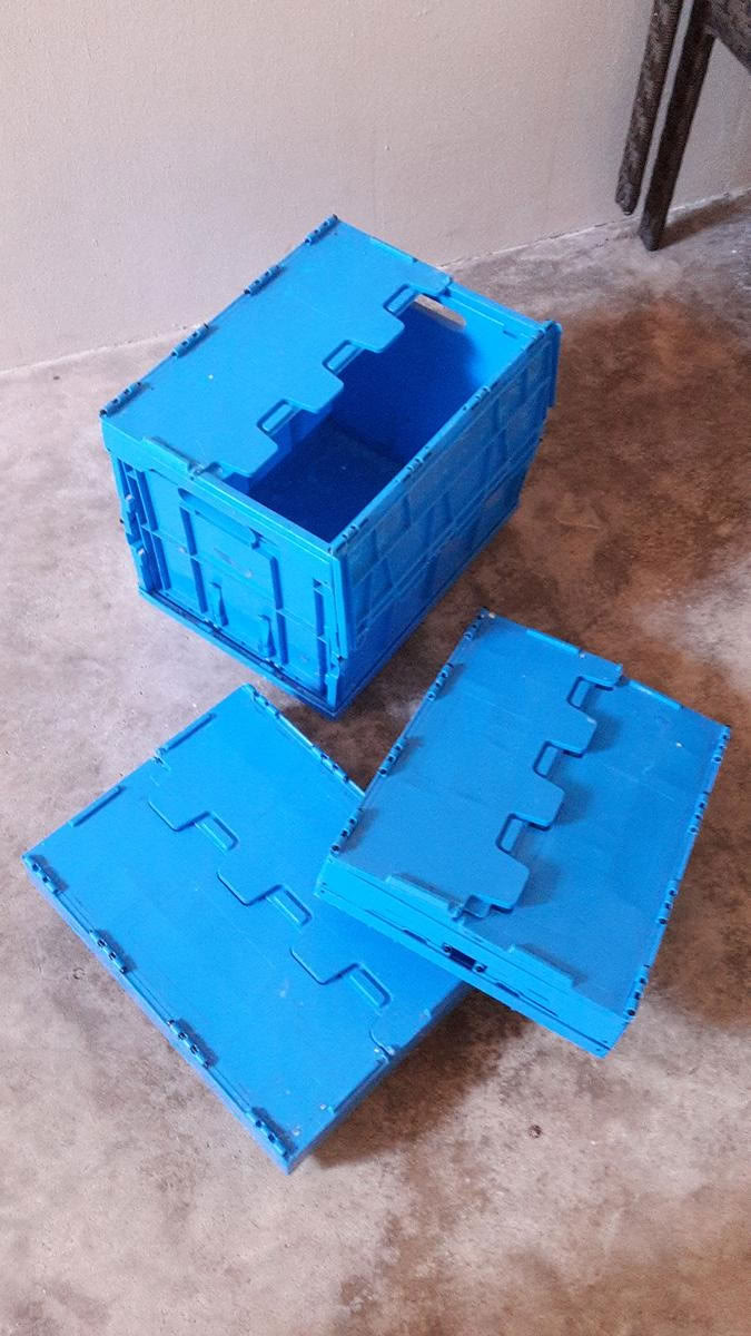 Free: Collapsing Plastic Storage Boxes (Queenstown, near MRT)