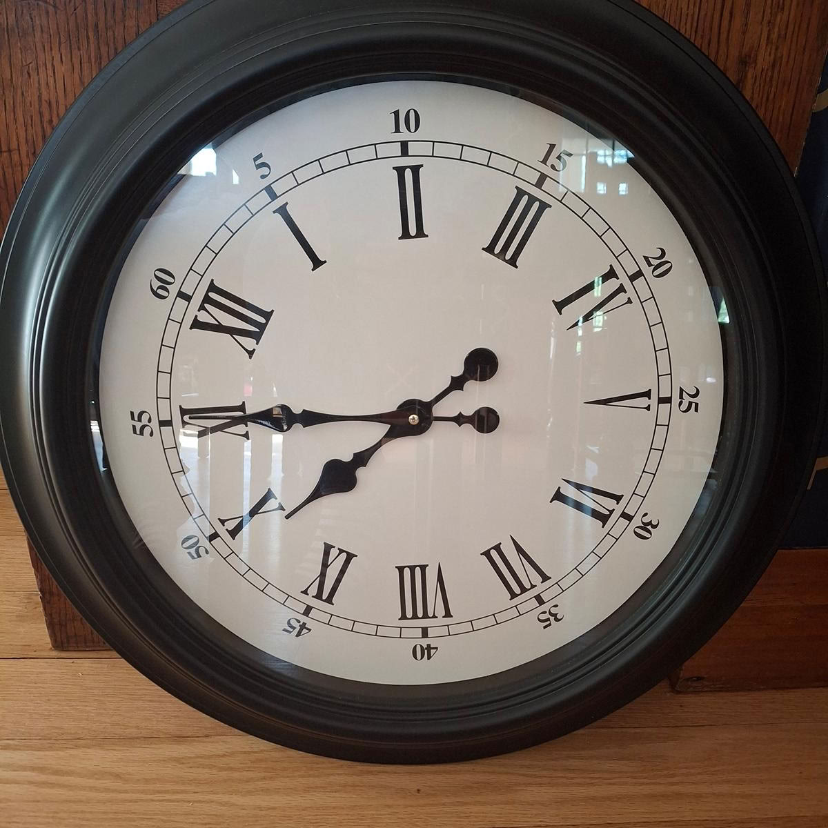 Free: Large black wall clock (Hallam Fields, Ilkeston)