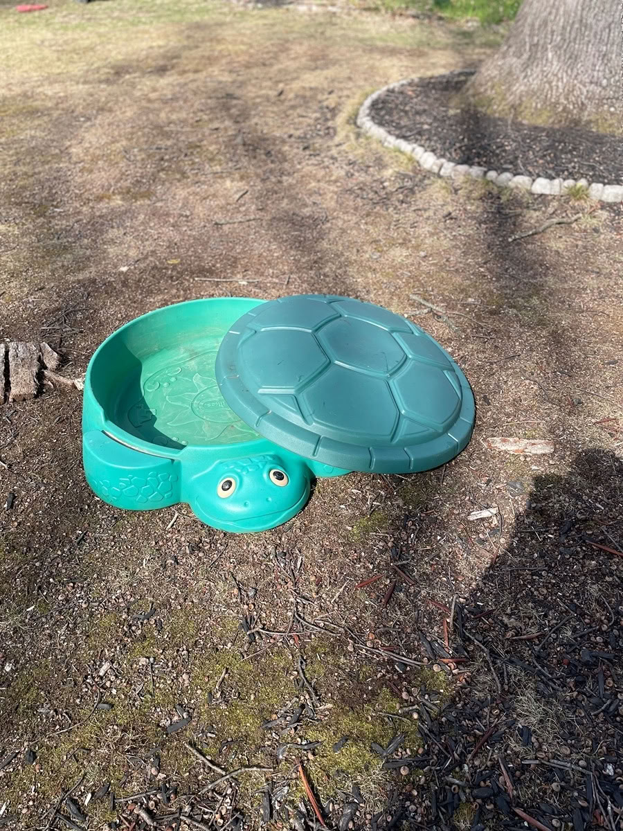 Free: Sand box (Severna park)