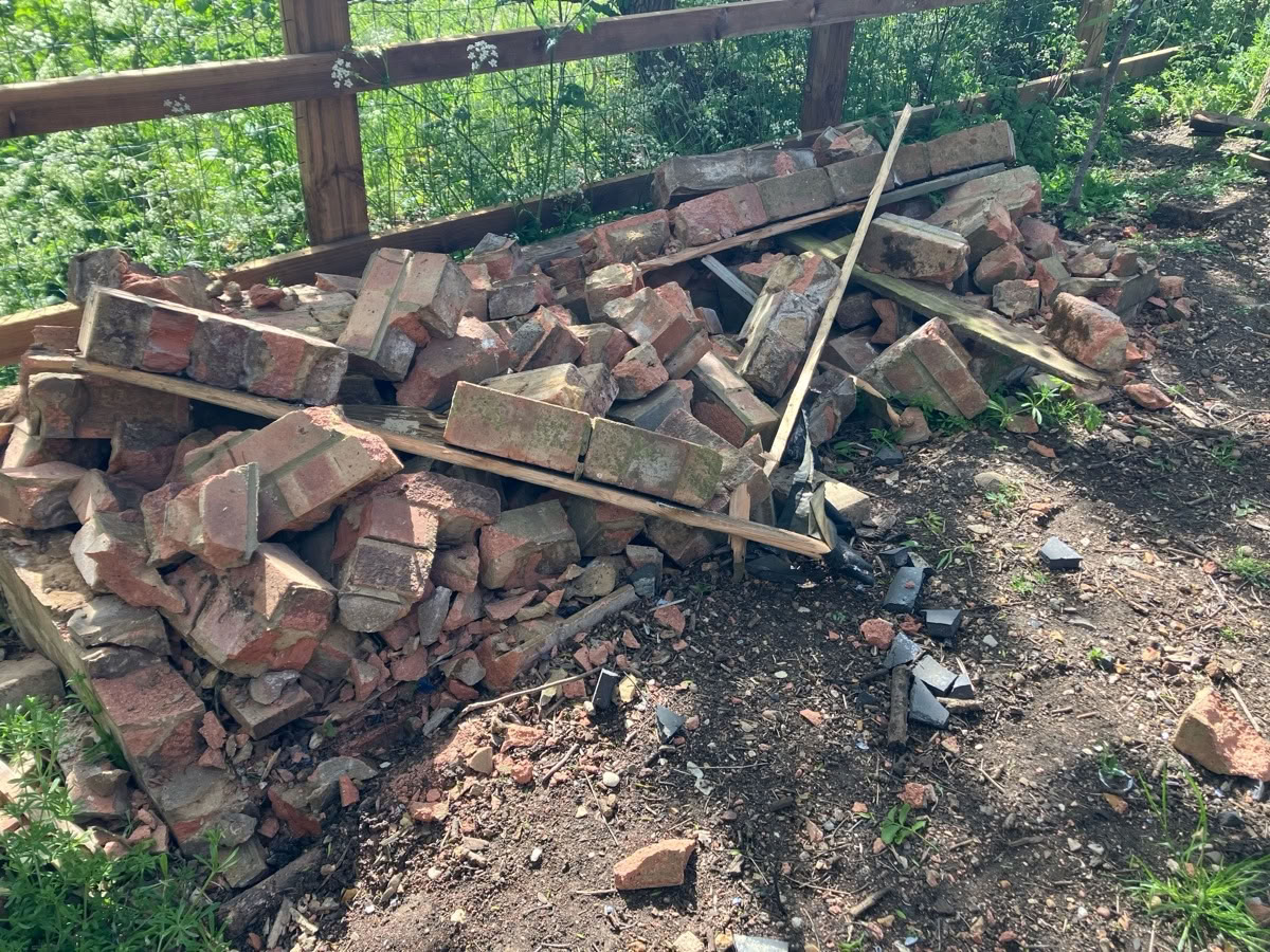 Free: Bricks /rubble (Kempston west end)