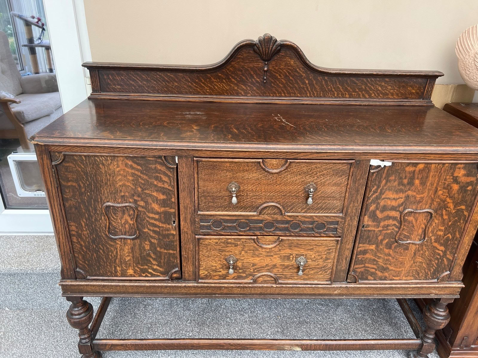 Free: Large unit (Sacriston DH7) - Durham Freegle