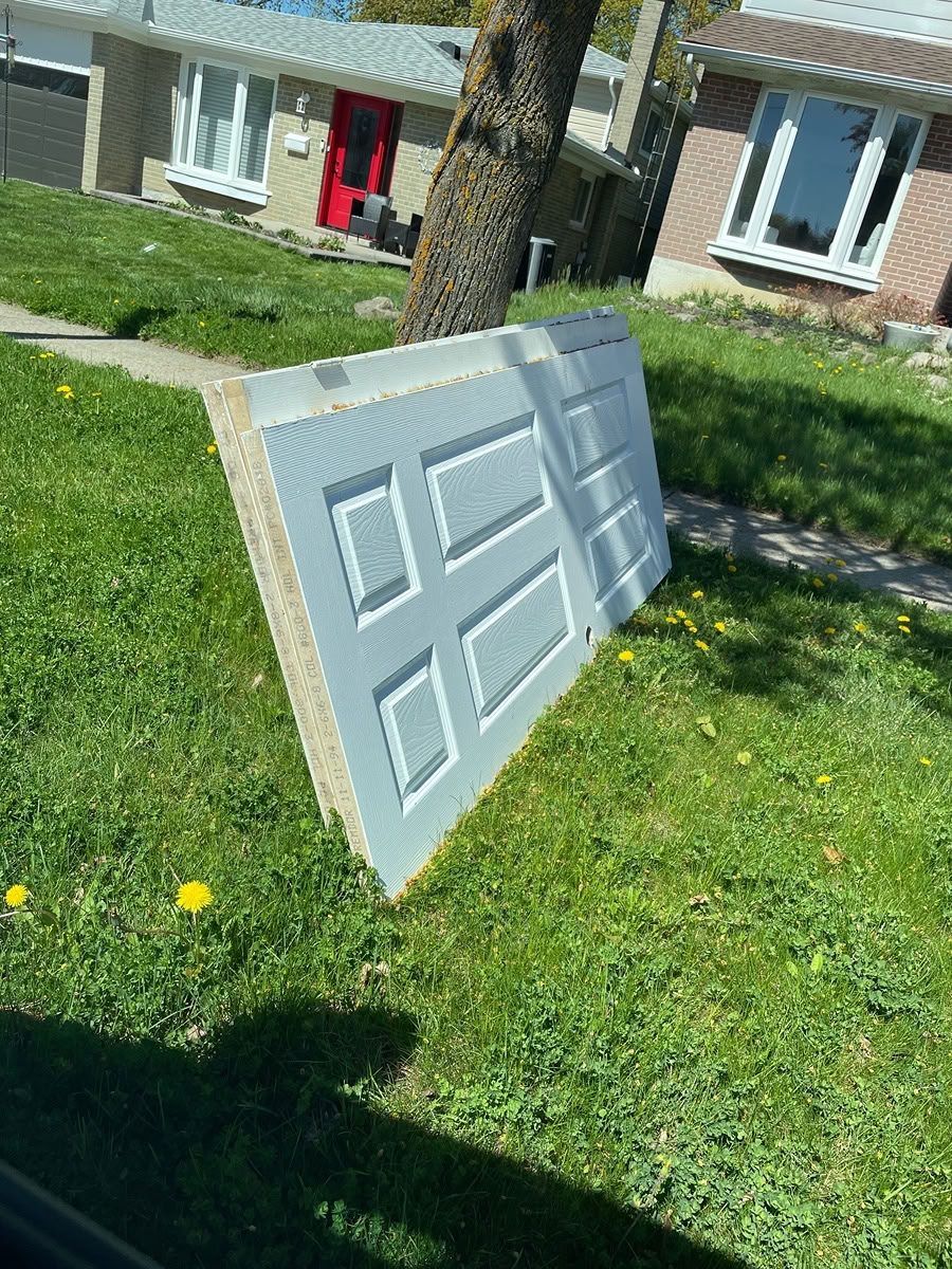 Free: Interior doors-curb-Mississauga Val (l5b)