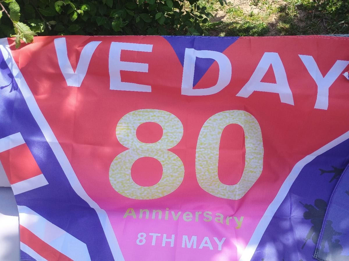 Free: VE Day flag (CH49)