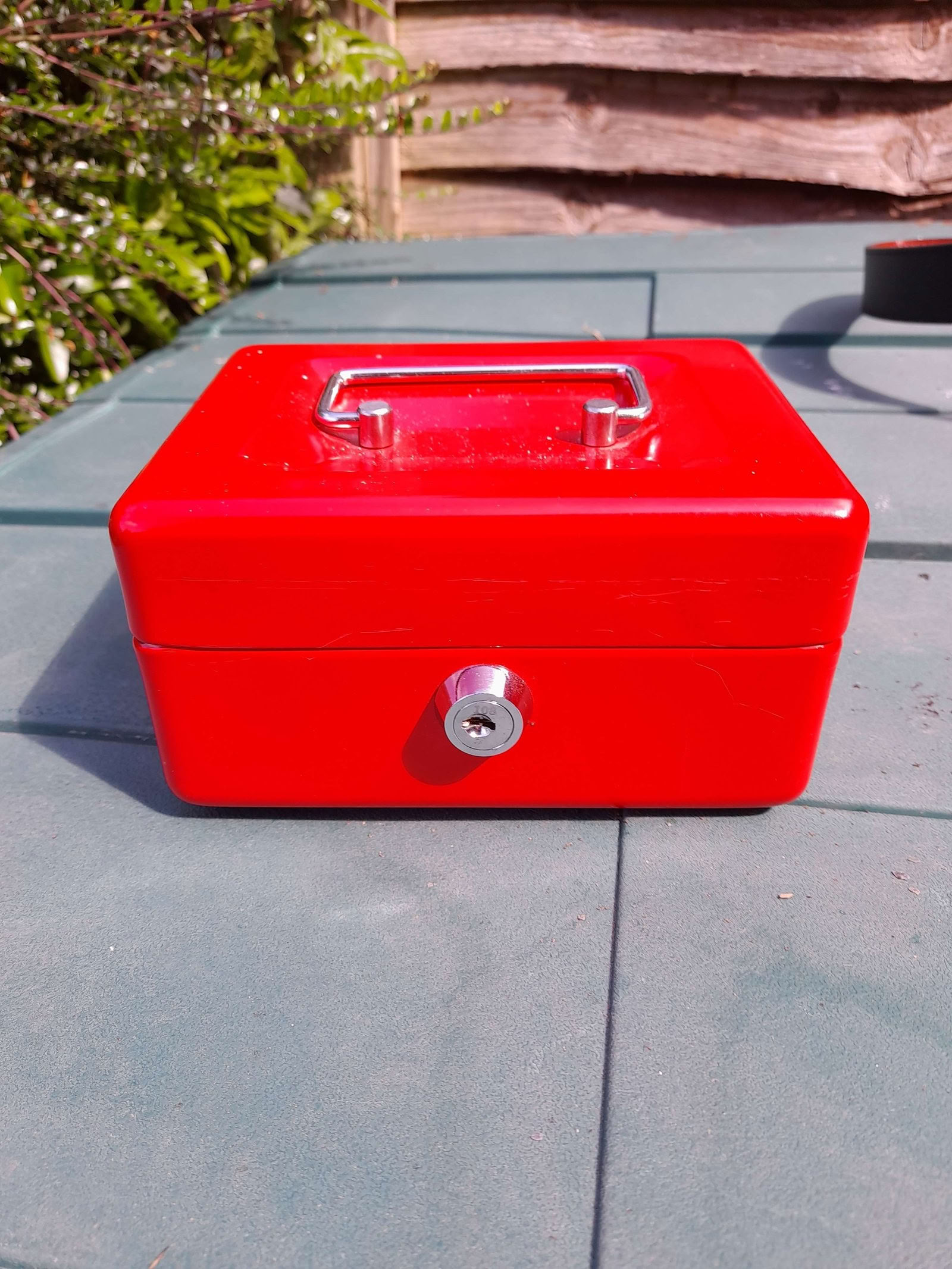 Free: Cash box with key (Malvern Link WR14) - Malvern Hills Freegle