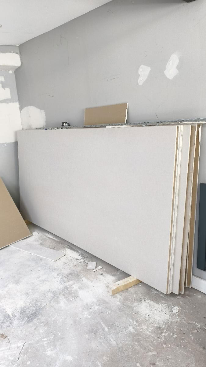 Free: Plasterboard (SW11 1SL)