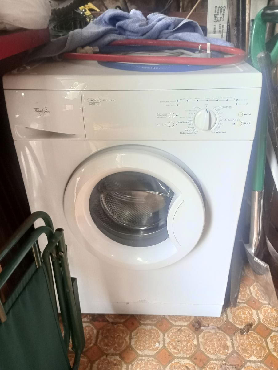 Free: Whirlpool AWO/R5406 washing machine (nottingham ng9)
