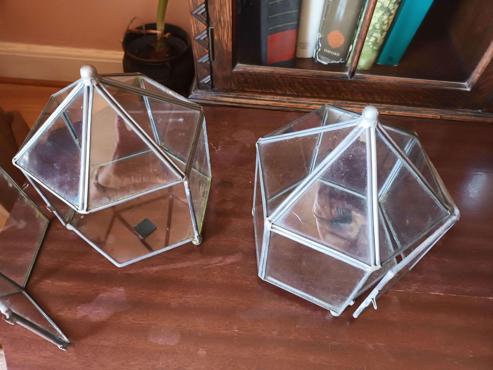 Free: 2 glass 6 sided decorative items. (Craigmount EH12) - Edinburgh ...