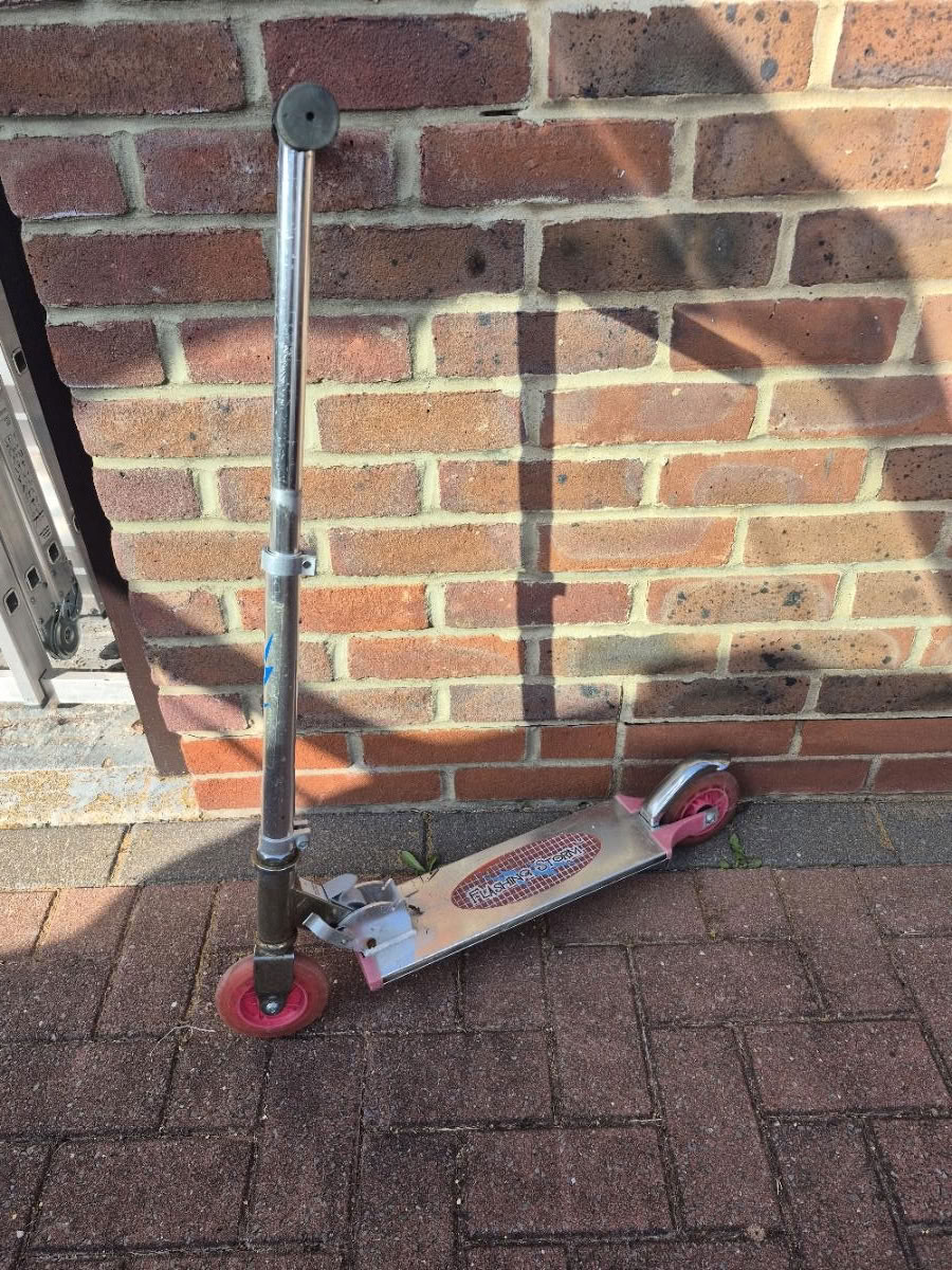 Free: Scooter (Ladygrove, Didcot, OX11)