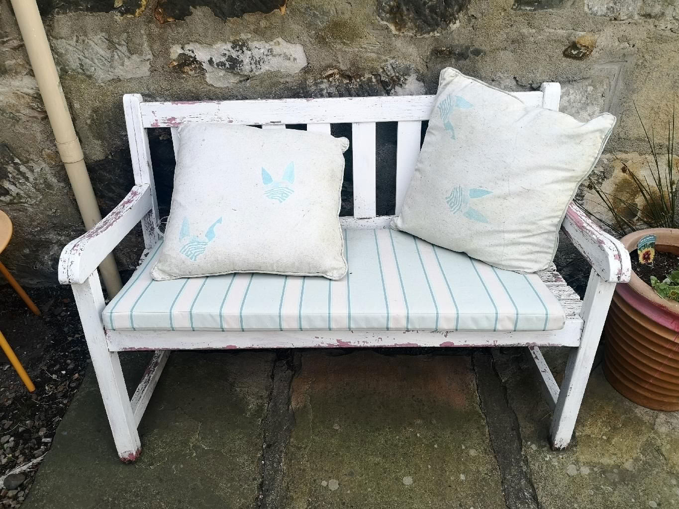 Free: Garden bench with cushions (Joppa EH15) - Edinburgh Freegle
