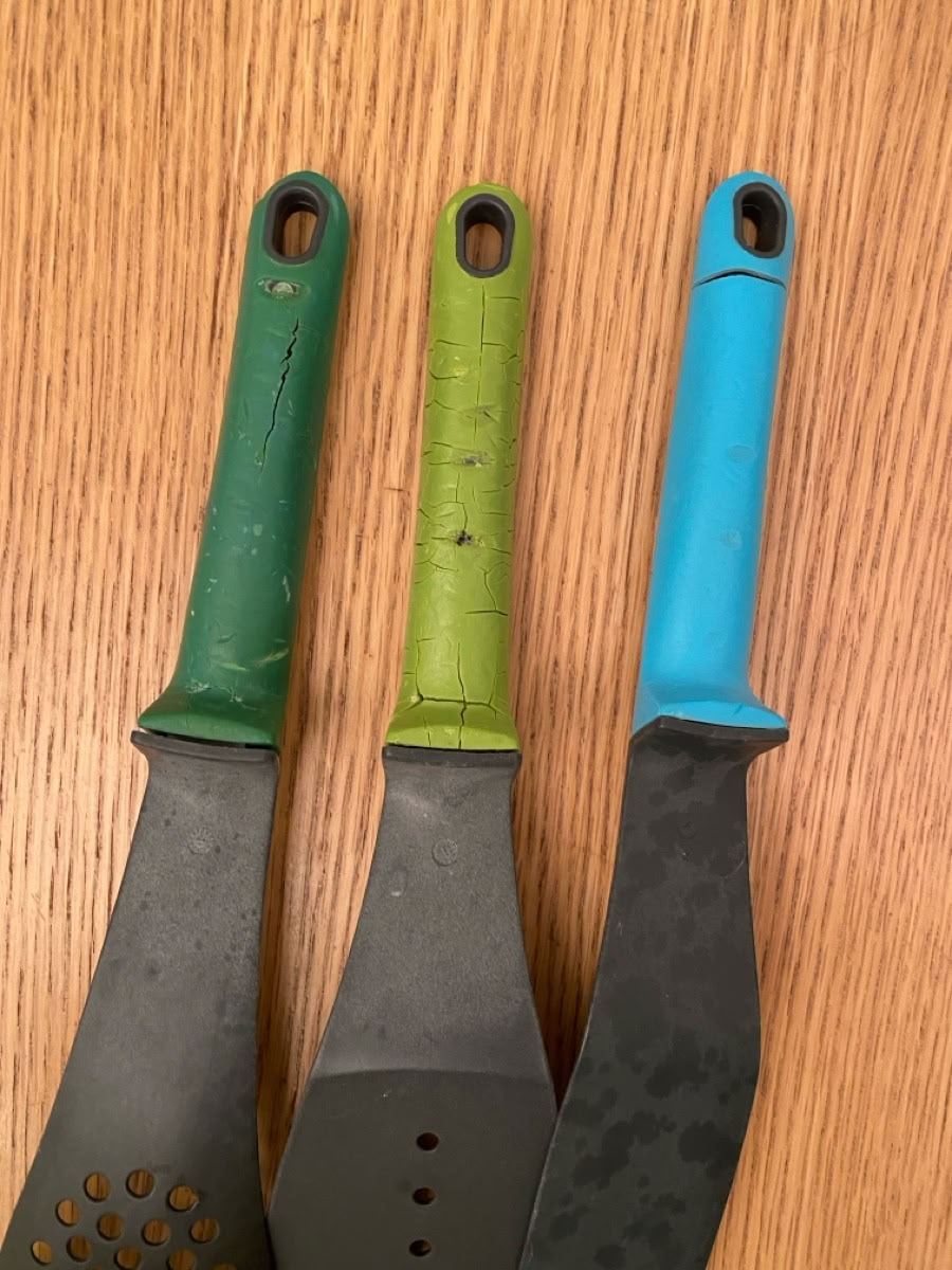 Free: Joseph Joseph Kitchen Utensil set (SE13)