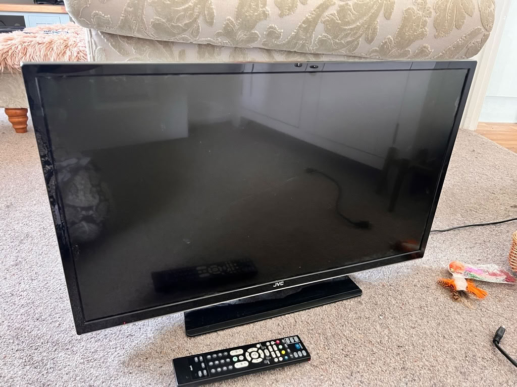 Free: 32 inch JVC smart TV (WA6 7PQ)