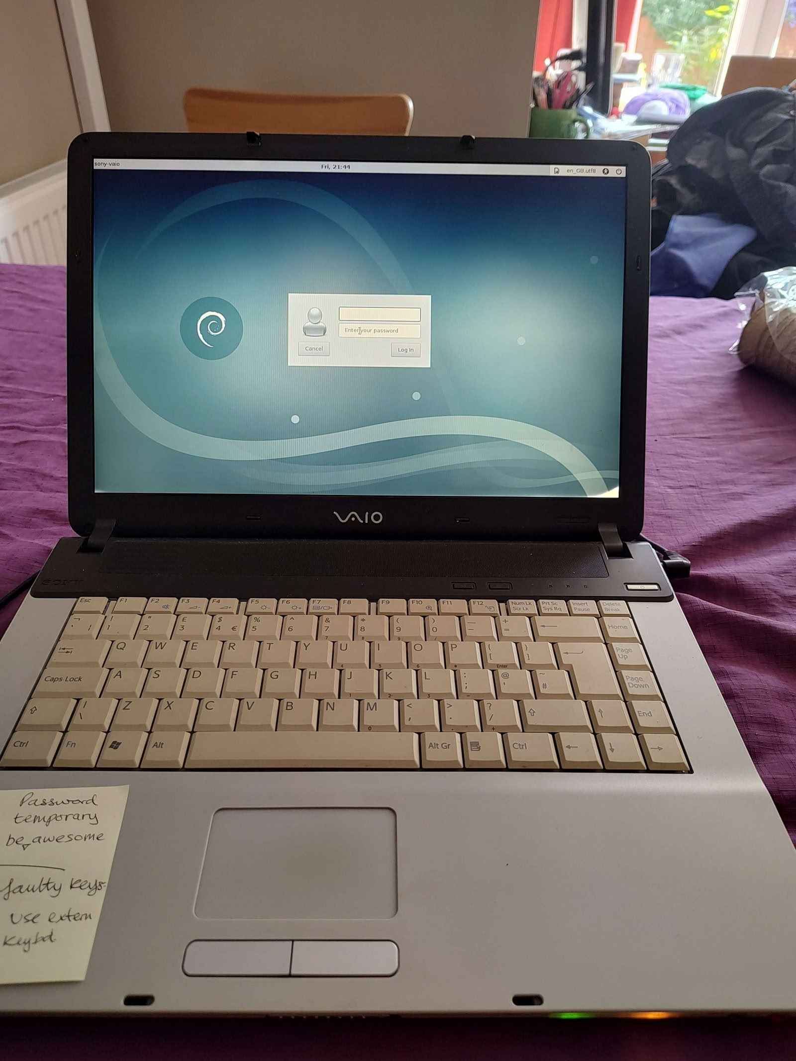 Free: Old Sony Viao laptop running Linux (Apley TF1) - Telford Freegle