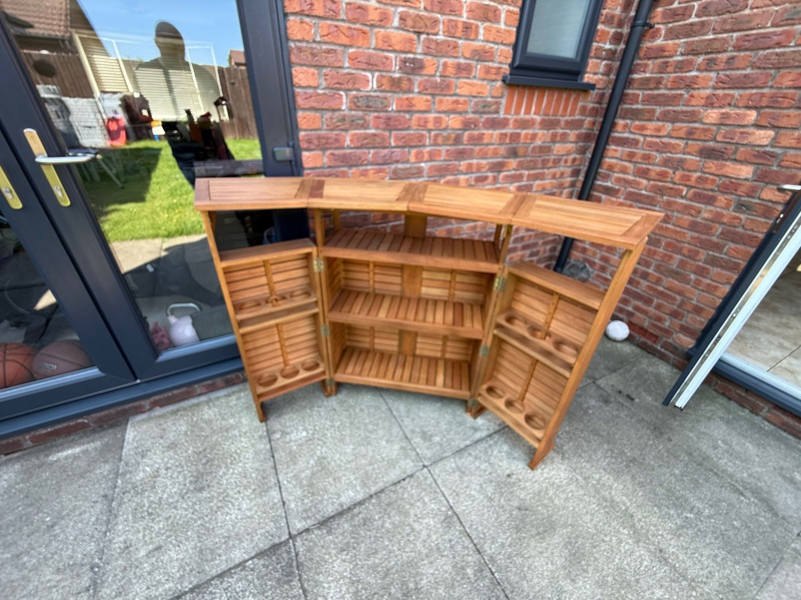 Free: Garden Bar (Sankey Bridges WA5) - Warrington Freegle