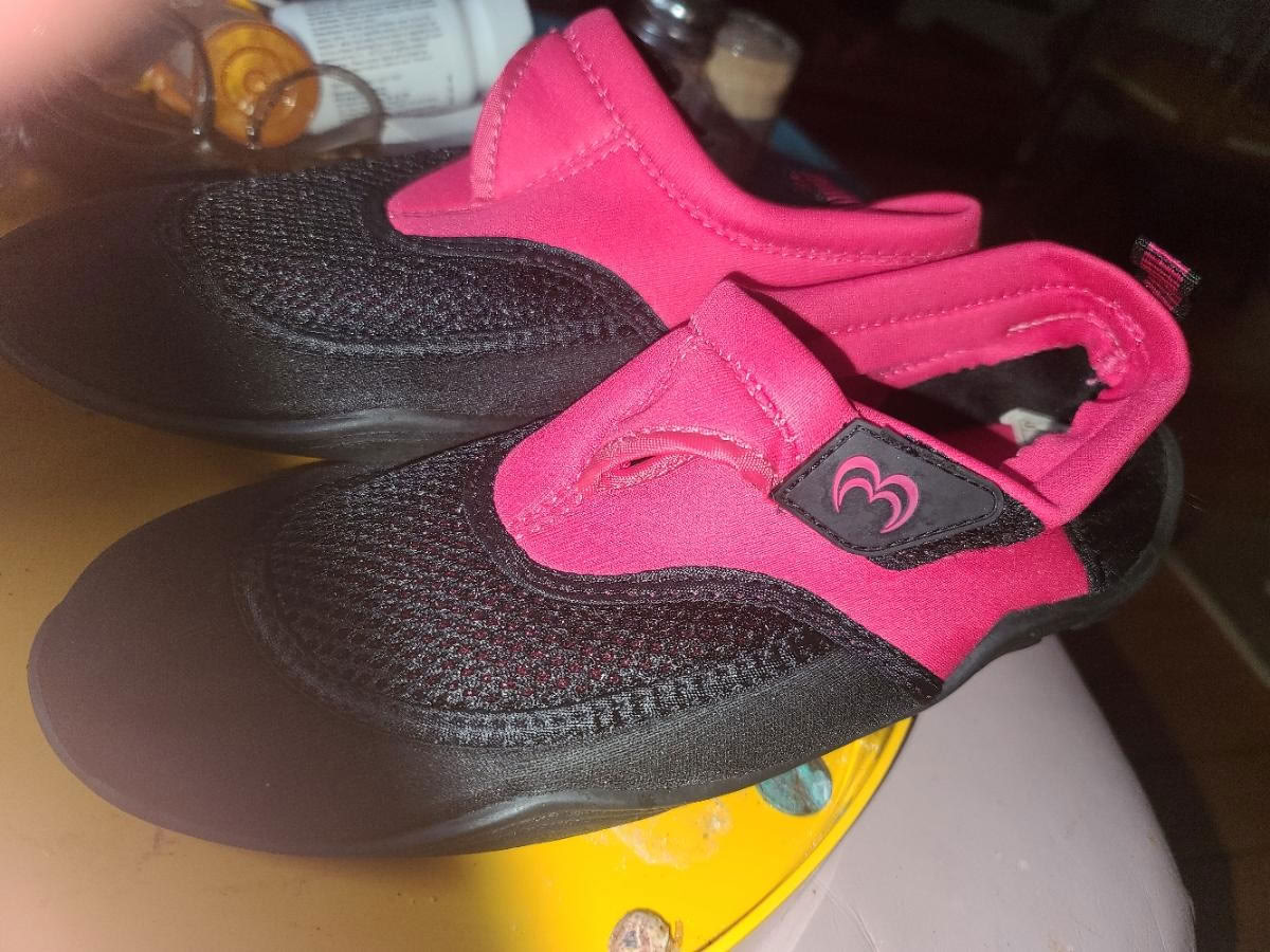 Free: New shoes (Mississauga Ontario Canada)