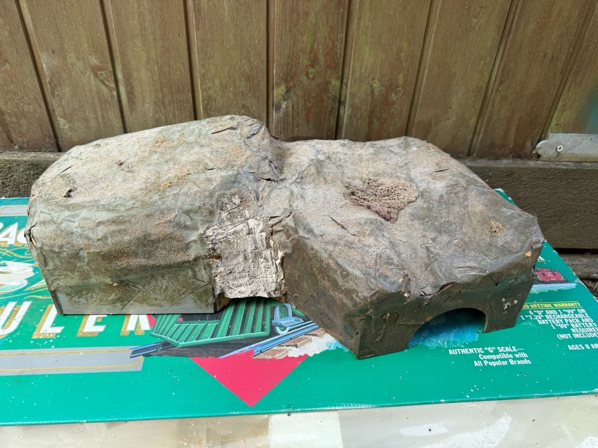 Free: Empty Model Railway boxes + Tunnel (Loddon)