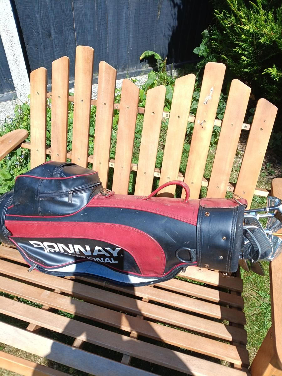 Free: Golf clubs (Rothwell LS26) - Leeds Freegle