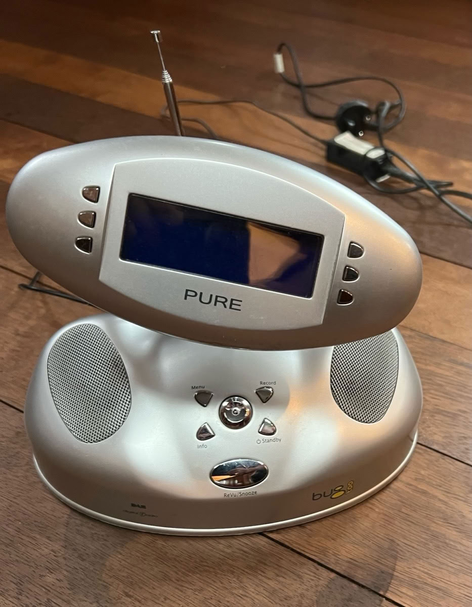 Free: Pure digital radio ‘Bug too’ (Wapping E1W)