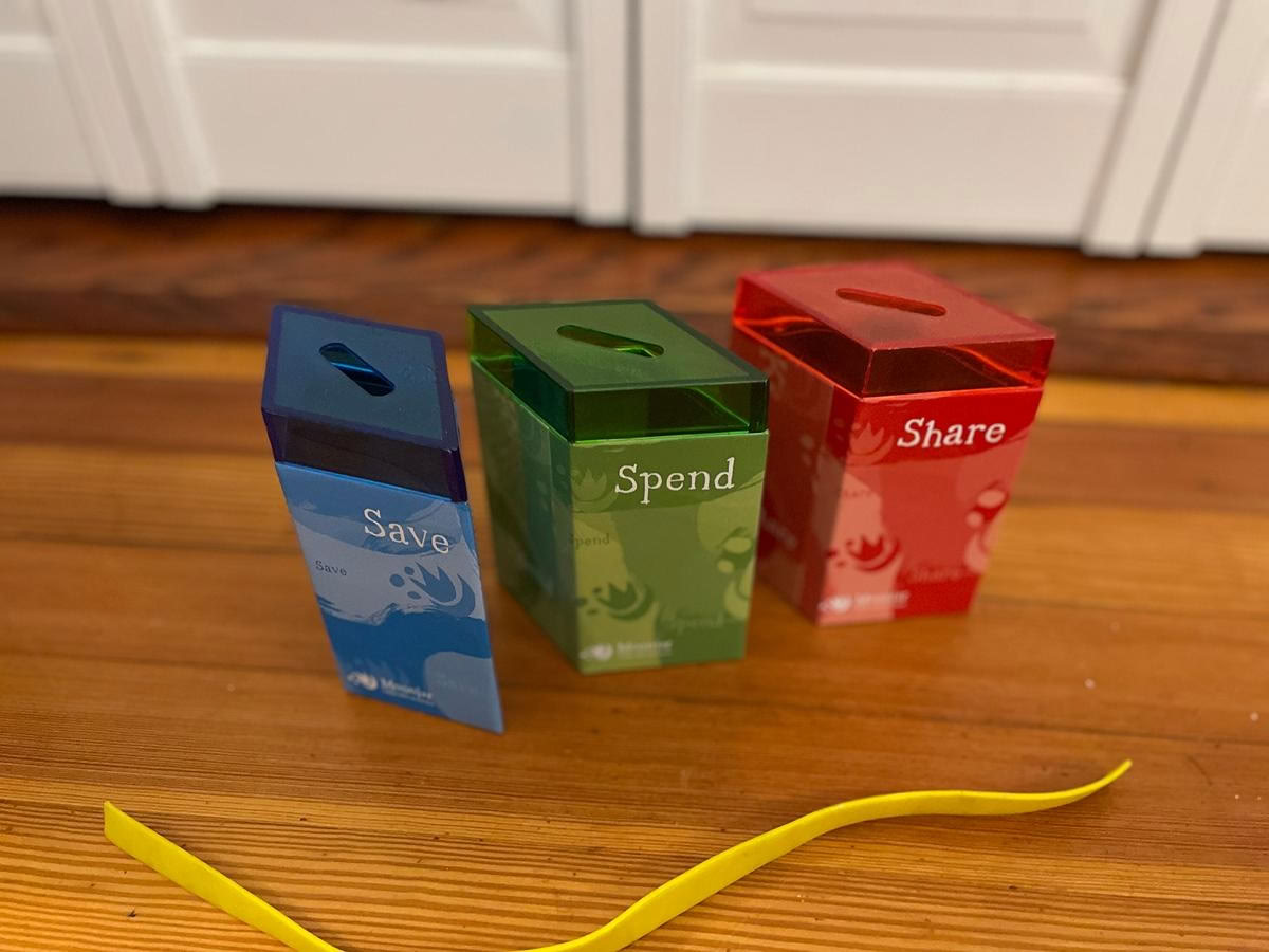 Free: "share jar" for child's allowance (Brookline)