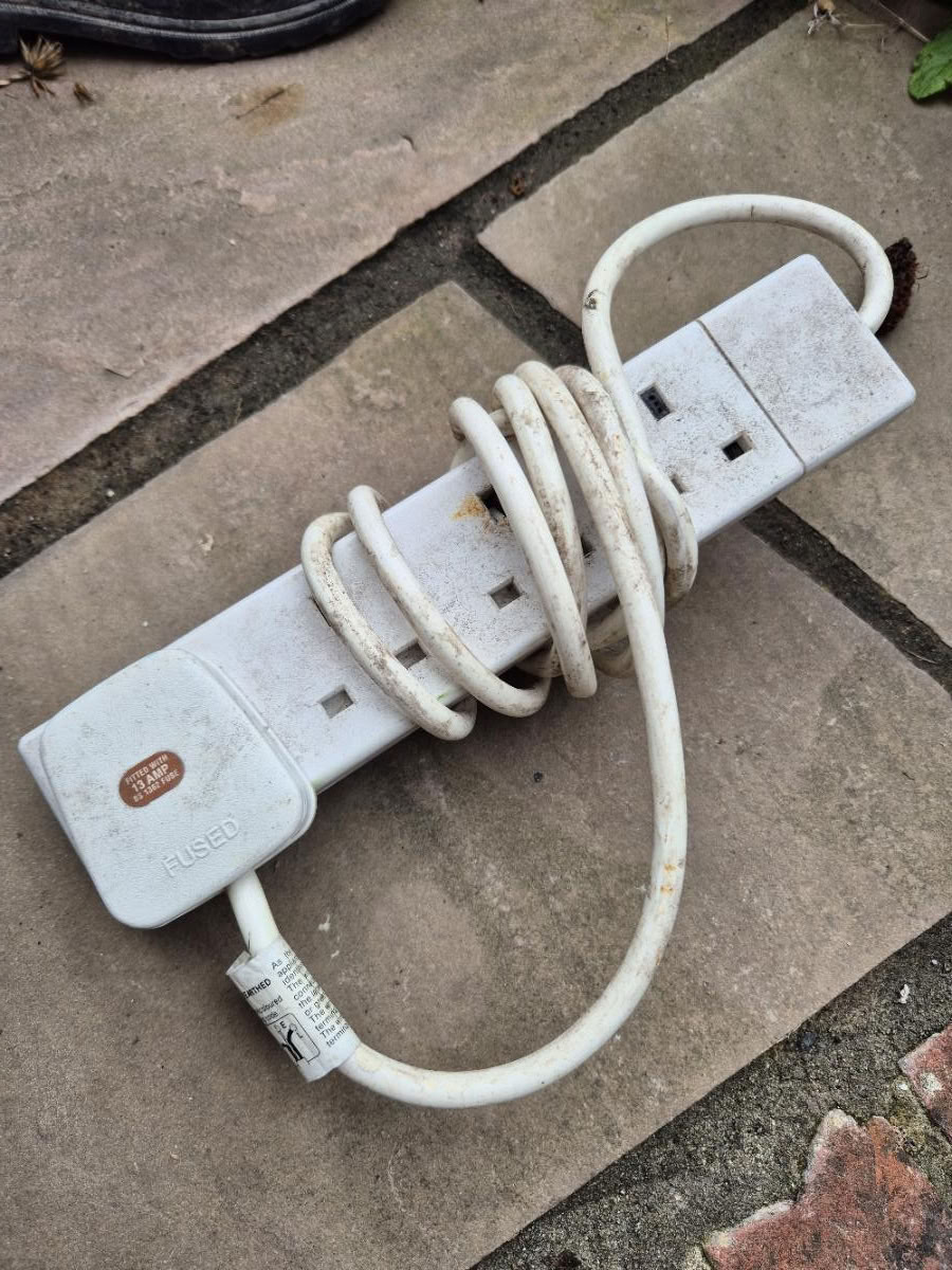 Free: 4 way extension lead (Lewes BN7) - Lewes Freegle