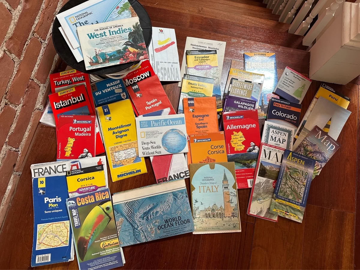 Free: Maps Galore (Davis Square, Somerville)