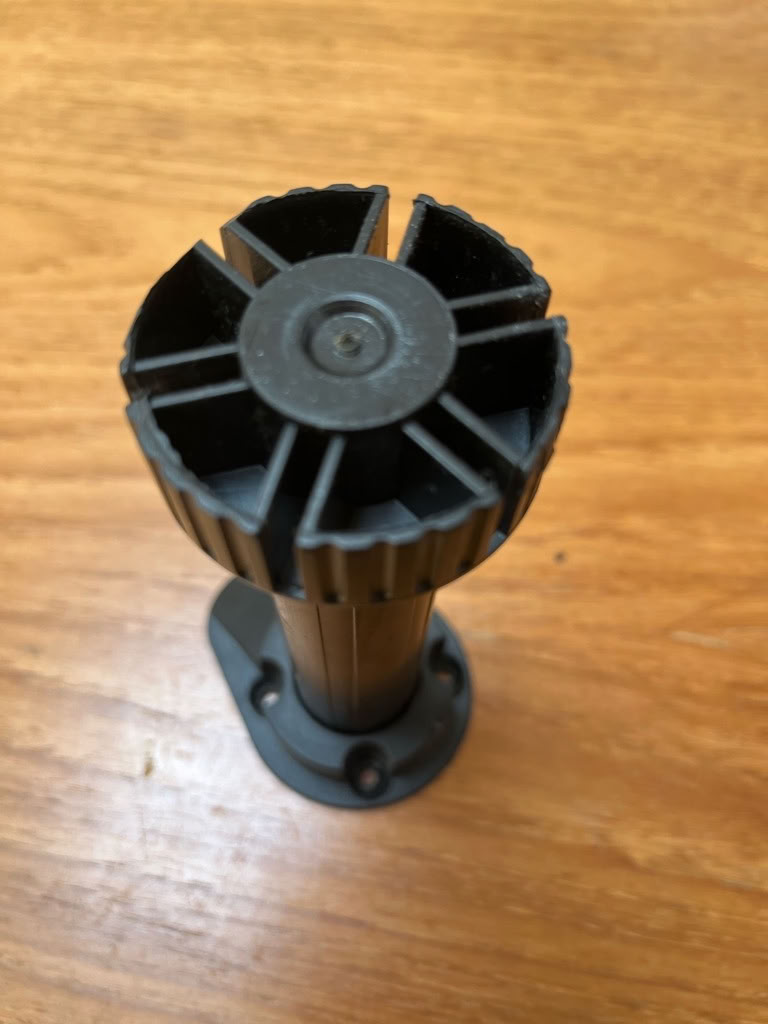 Free: Adjustable height screw on feet (Kennington OX1) - Oxford Freegle