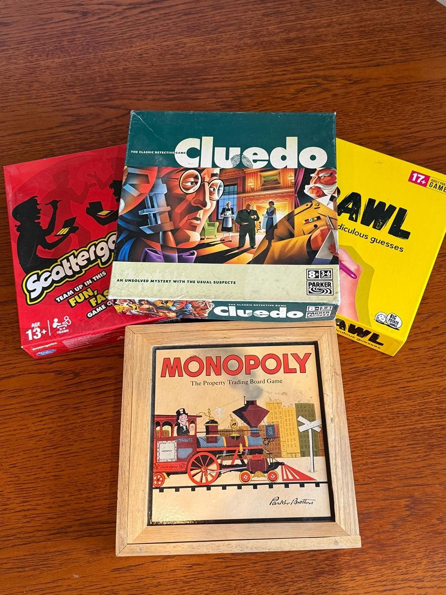 Free: board games (HA0)