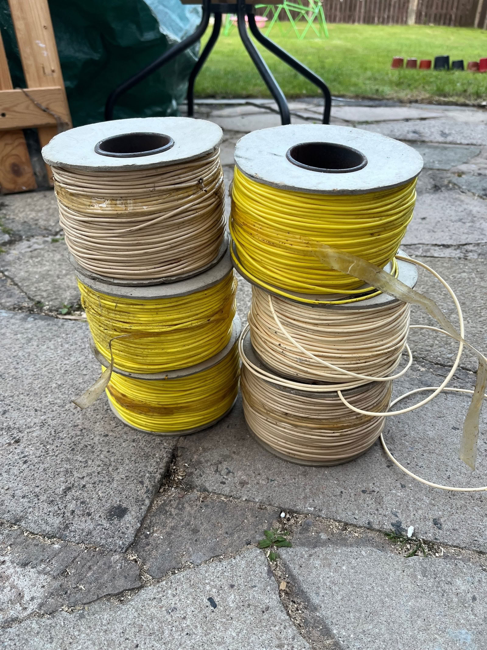 Free: Hollow wires (Great Moor SK3) - Stockport Freegle