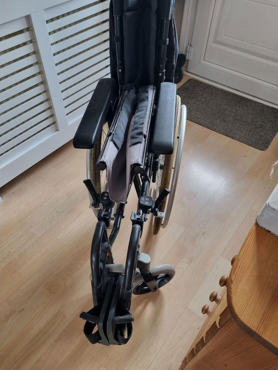 Free: Wheelchair (Welling DA16) - Bexley Freegle
