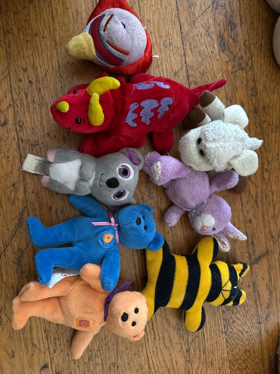 Free: Misc very small stuffed animals (North San Leandro)