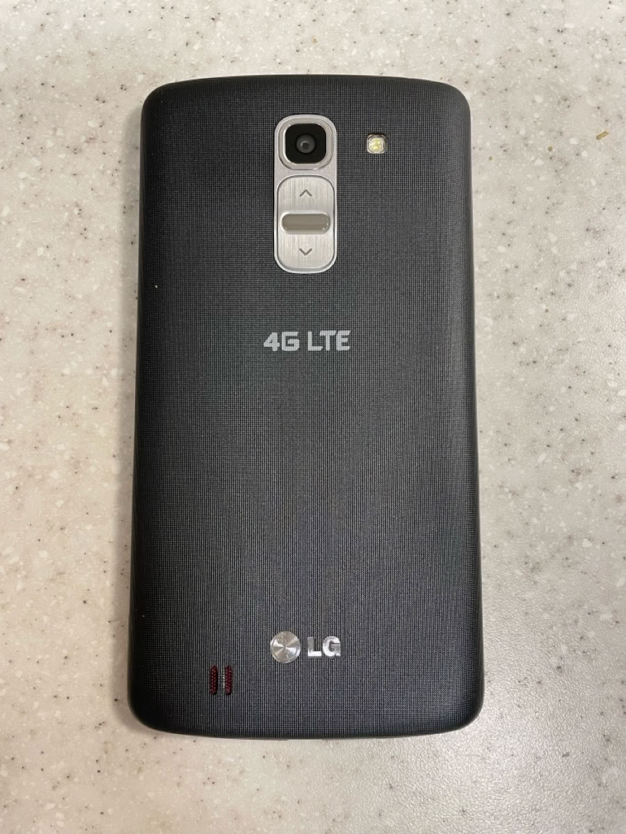 Free: LG 4G LTE Phone & backup charger (Dow’s Lake)