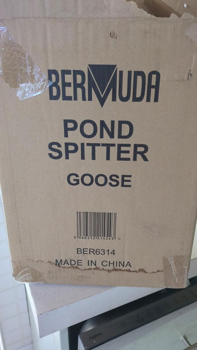 Free: Pond spitter goose (Markfield LE67) - Blaby Freegle
