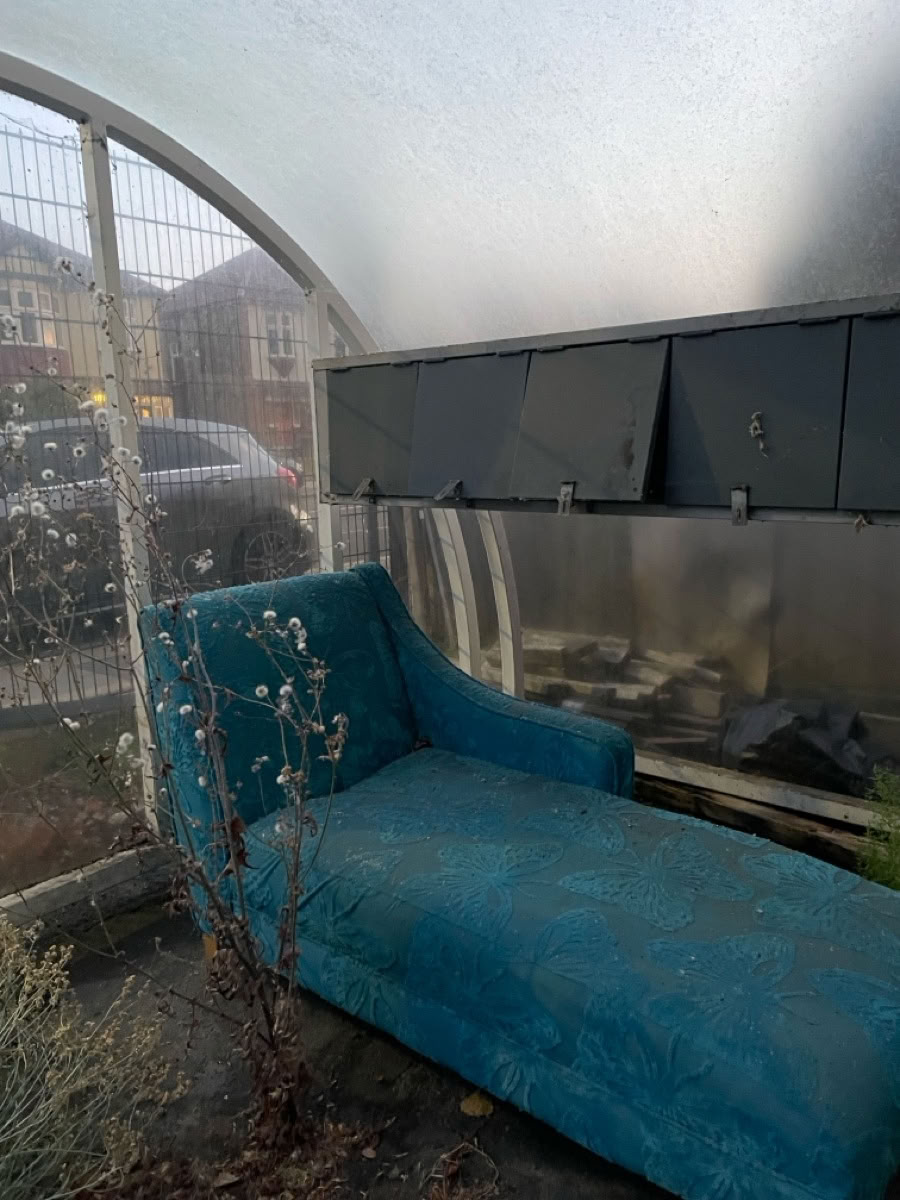 Free: Chaise lounge chair (Charlton, SE7) - Royal Borough of Greenwich ...