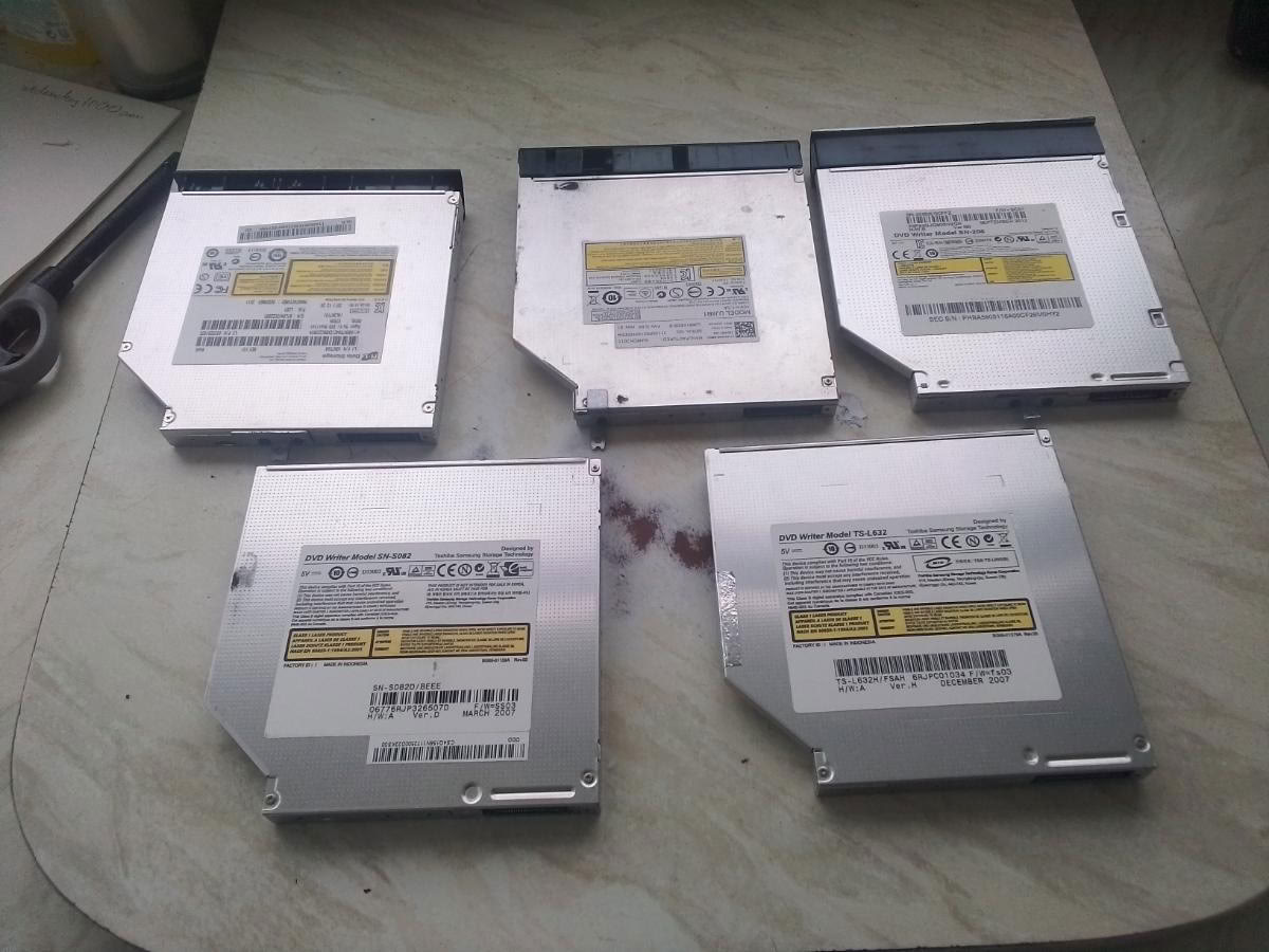 Free: Laptop optical Disc drives (Heanor DE75)