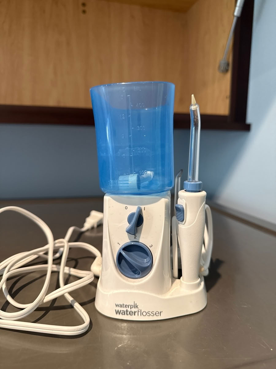 Free: Water pik without reservoir lid (95070)